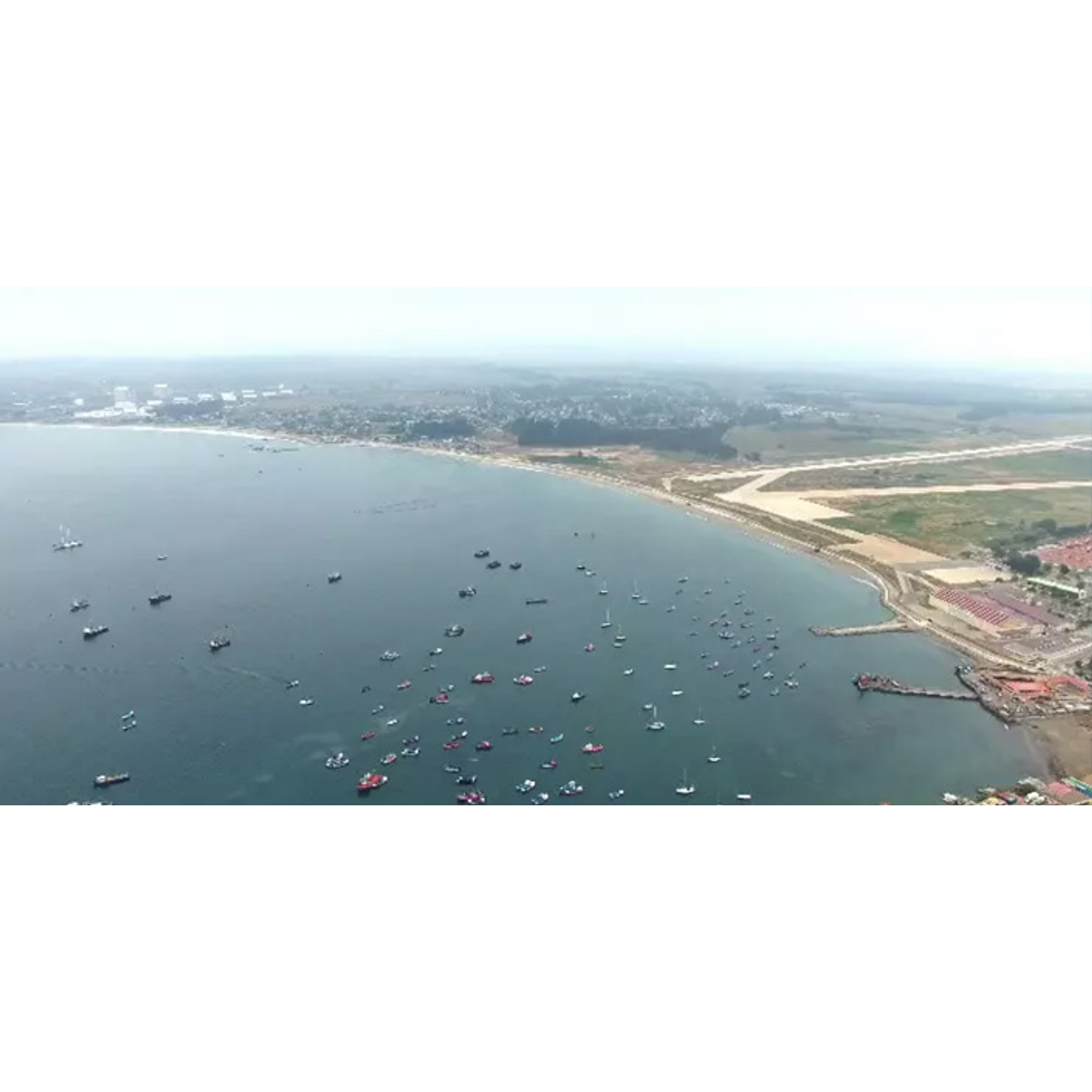 tomas arreas con drone en puerto de Quintero
