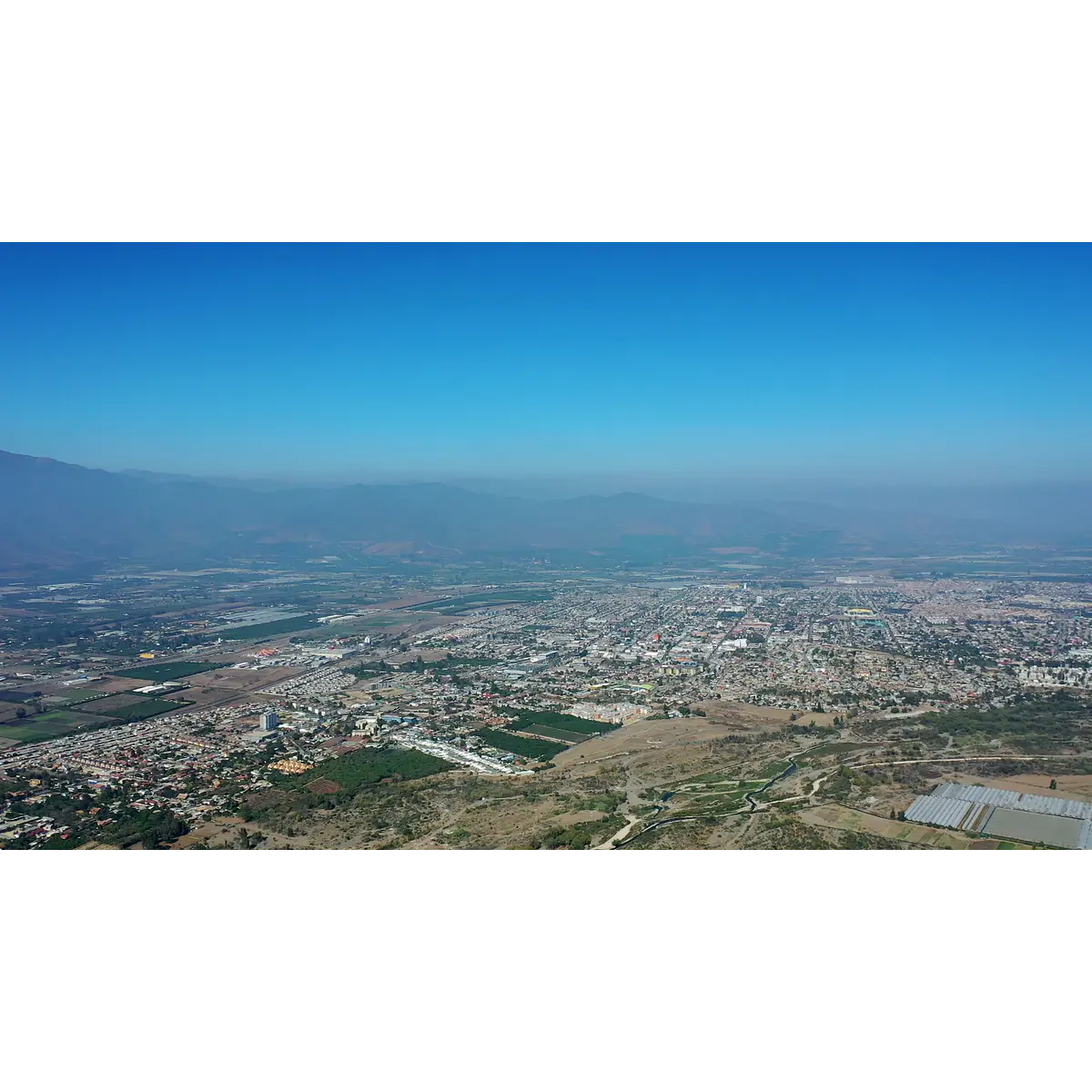 Ciudad de Quillota, Chile - video aéreo de archivo