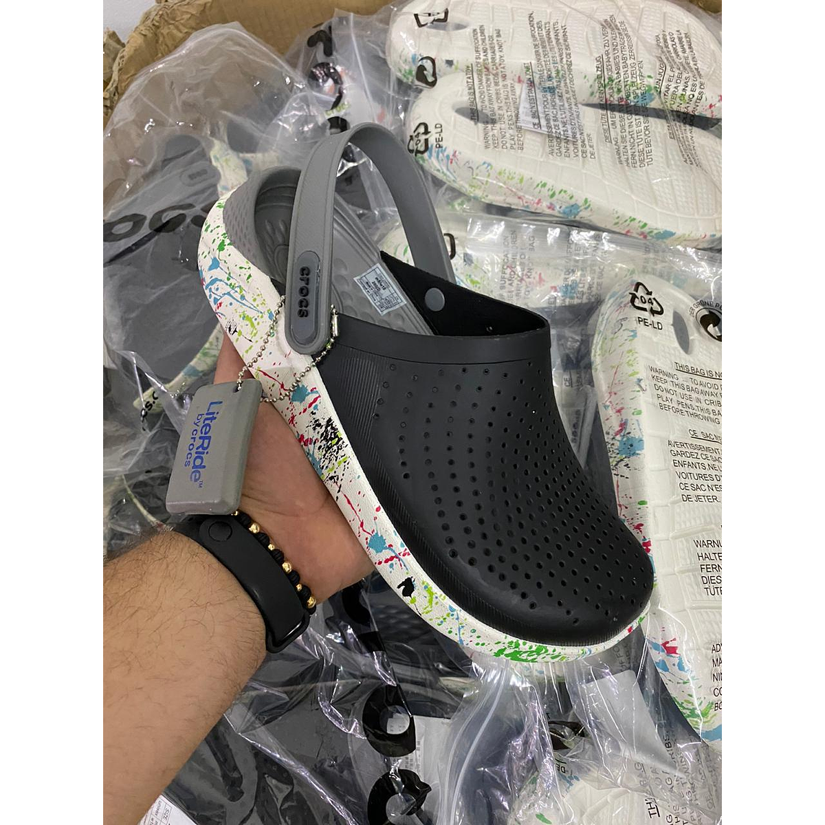 CROCS IMPORTADAS AL POR MAYOR Y DETAL