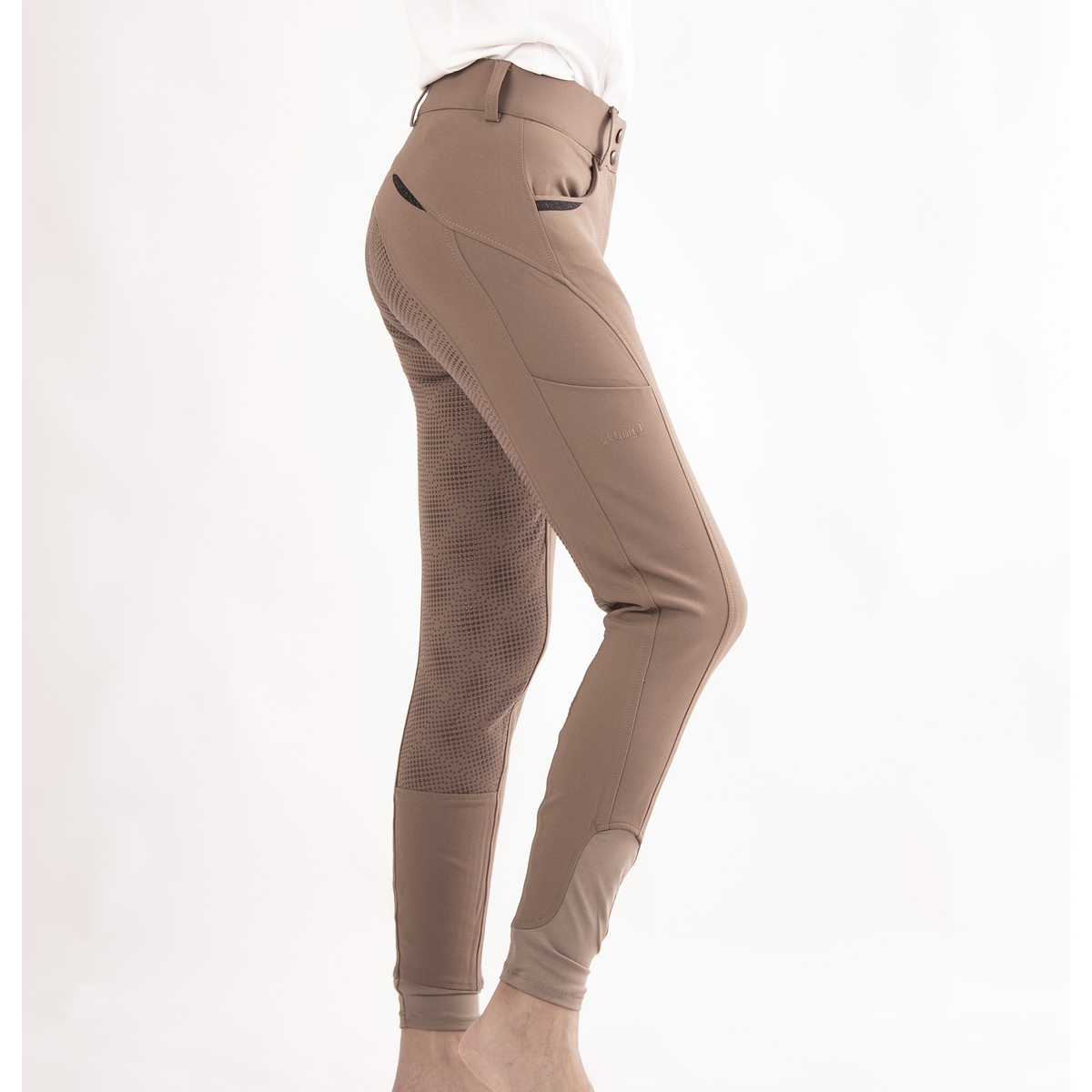 Breech full seat Legacy walnut