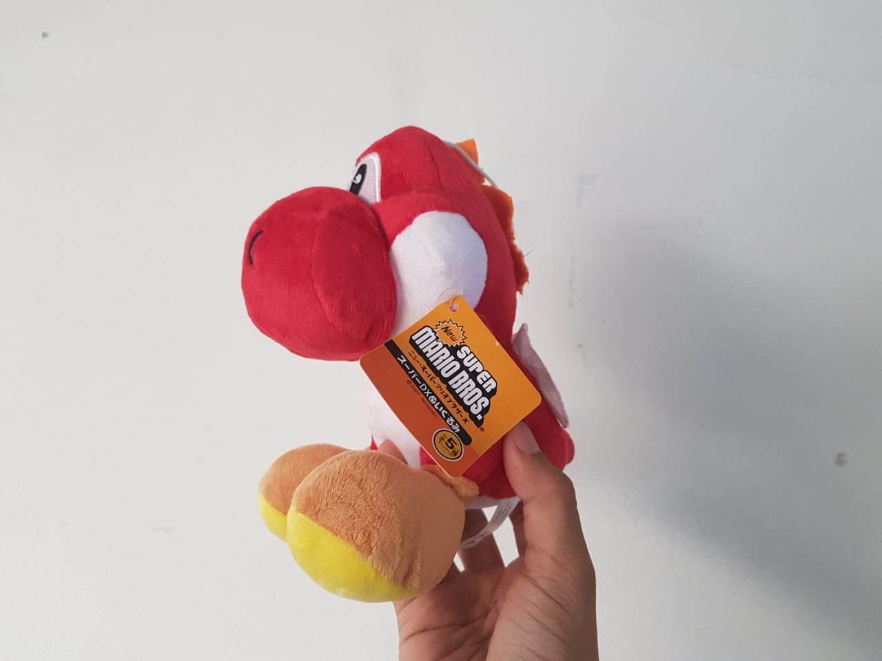 Mario Bros Peluche Yoshi Rojo 19 cm
