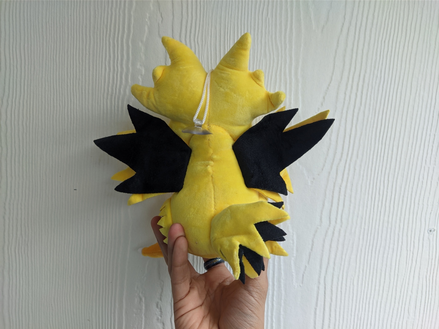 Pokemon Peluche Zapdos 20 cm