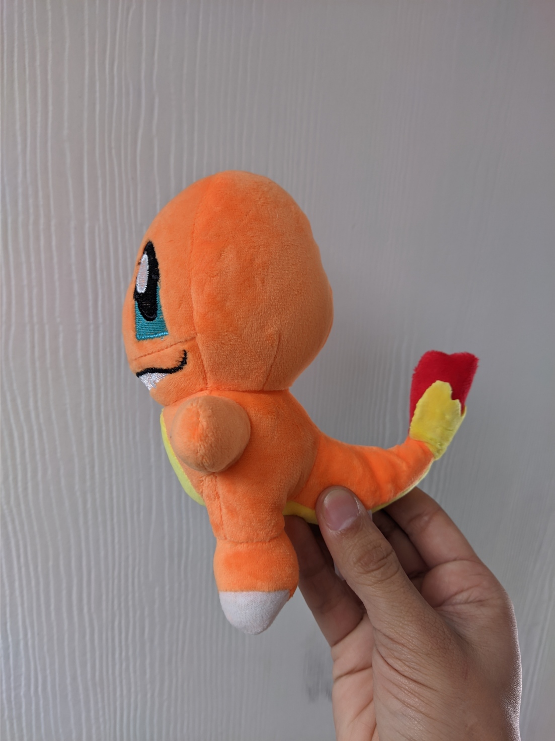 Pokémon Peluche Charmander 16 cm