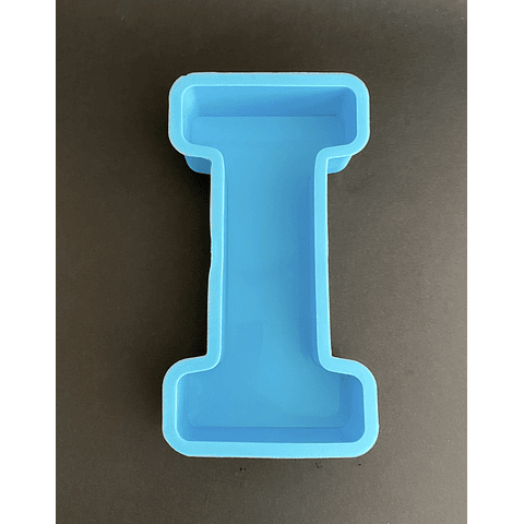Molde de silicona letra i grande, 15cm.