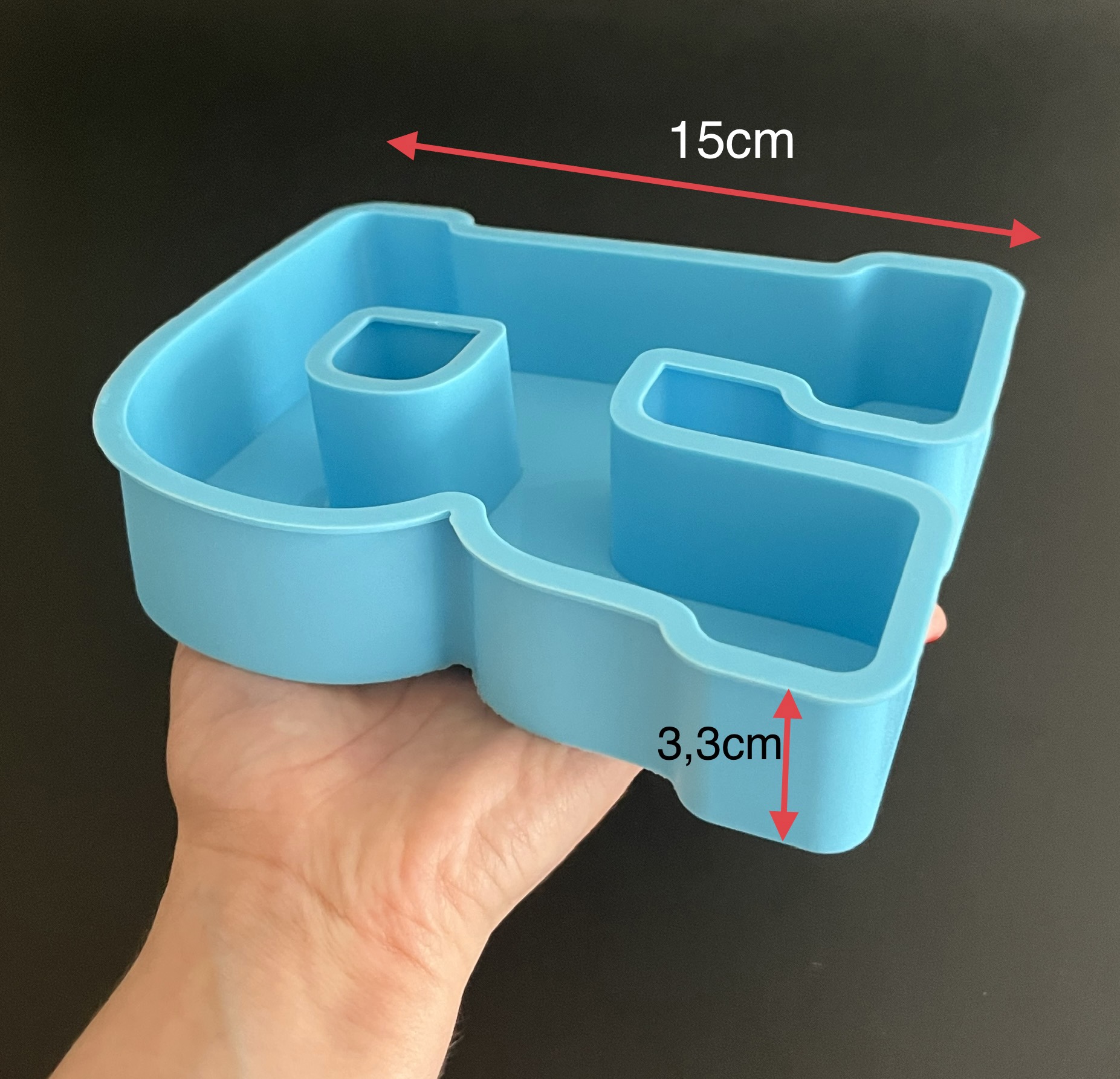 Molde de silicona letra R grande, 15cm.