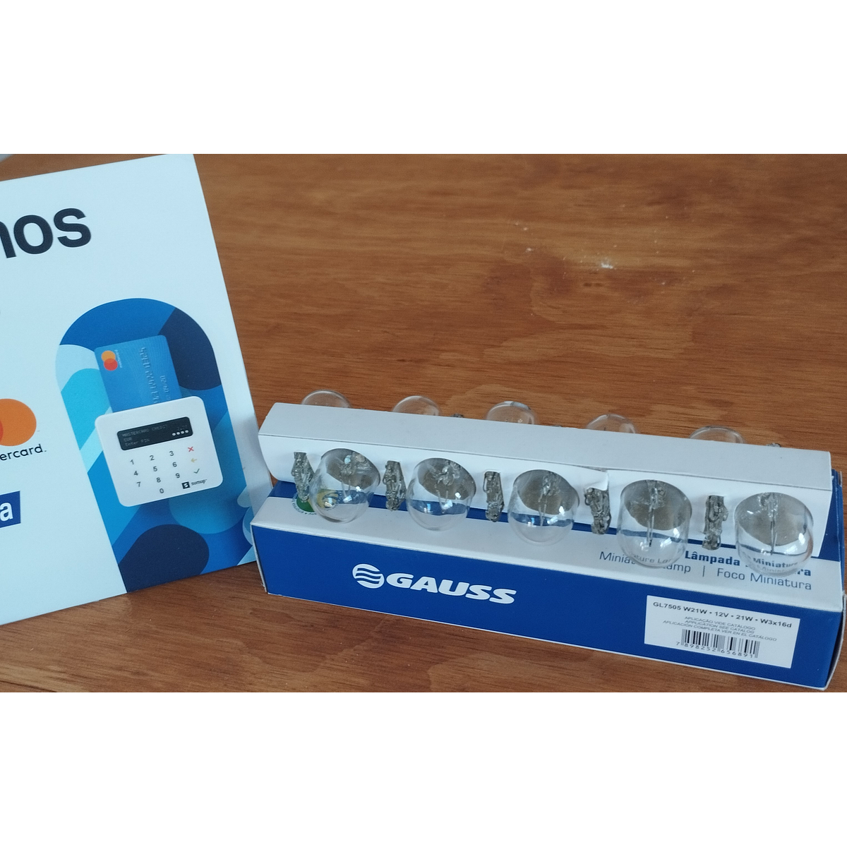 Ampolleta 12V, 21W --5W Tipo De Cola Pez Grande, Farol Nebli