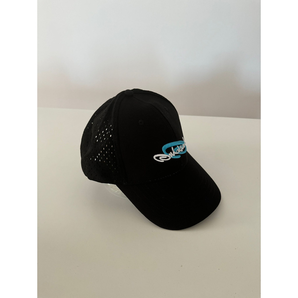 Quicksand Cap Black and Blue