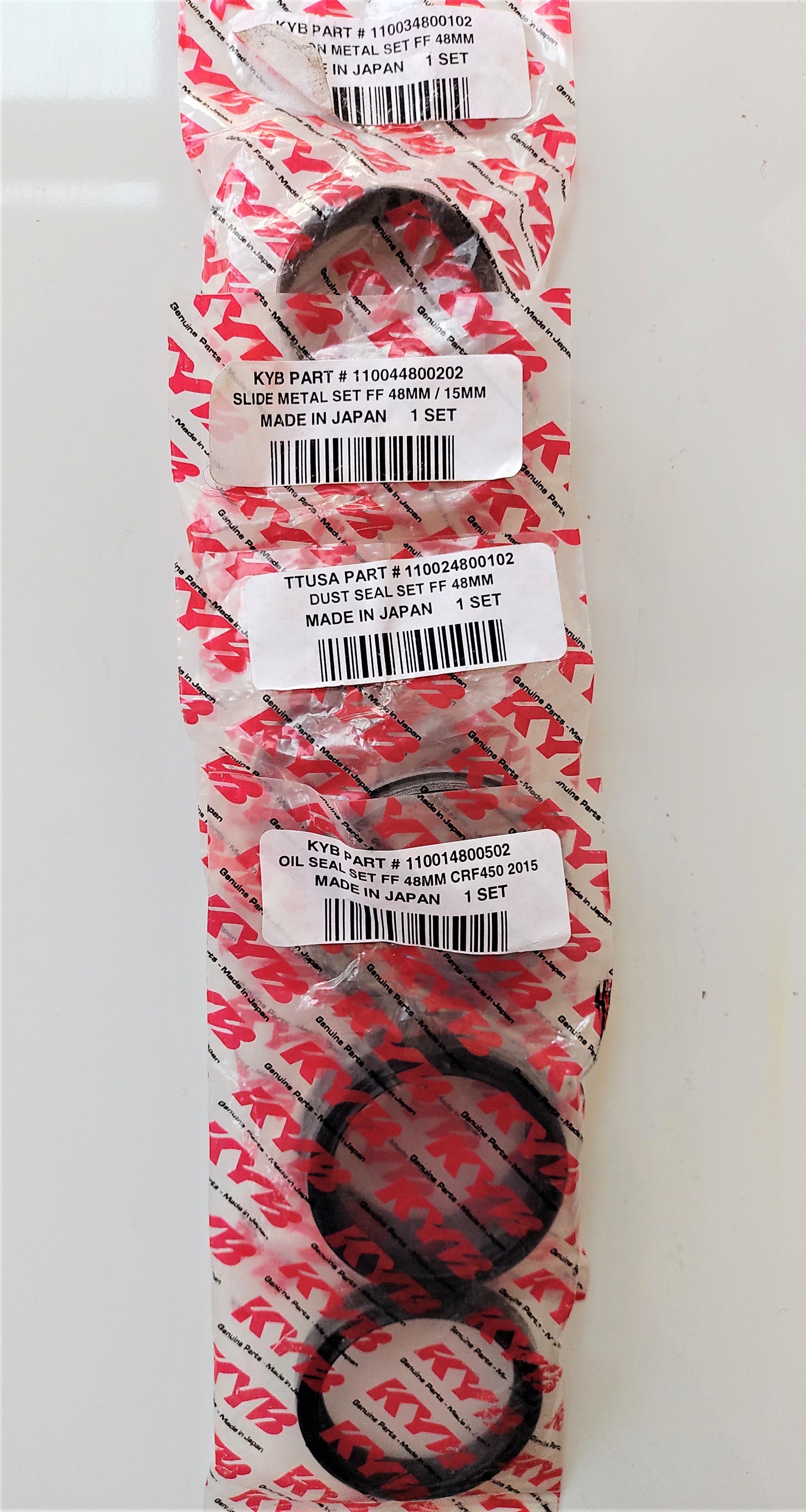 KIT DE RETENES, GUARDAPOLVOS Y METALES (BUJES) PARA SUSPE...