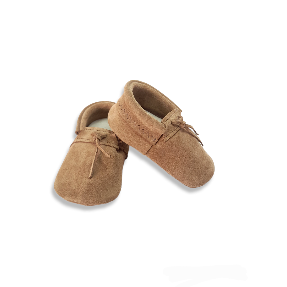 Moccs clásico con tiritas café visón