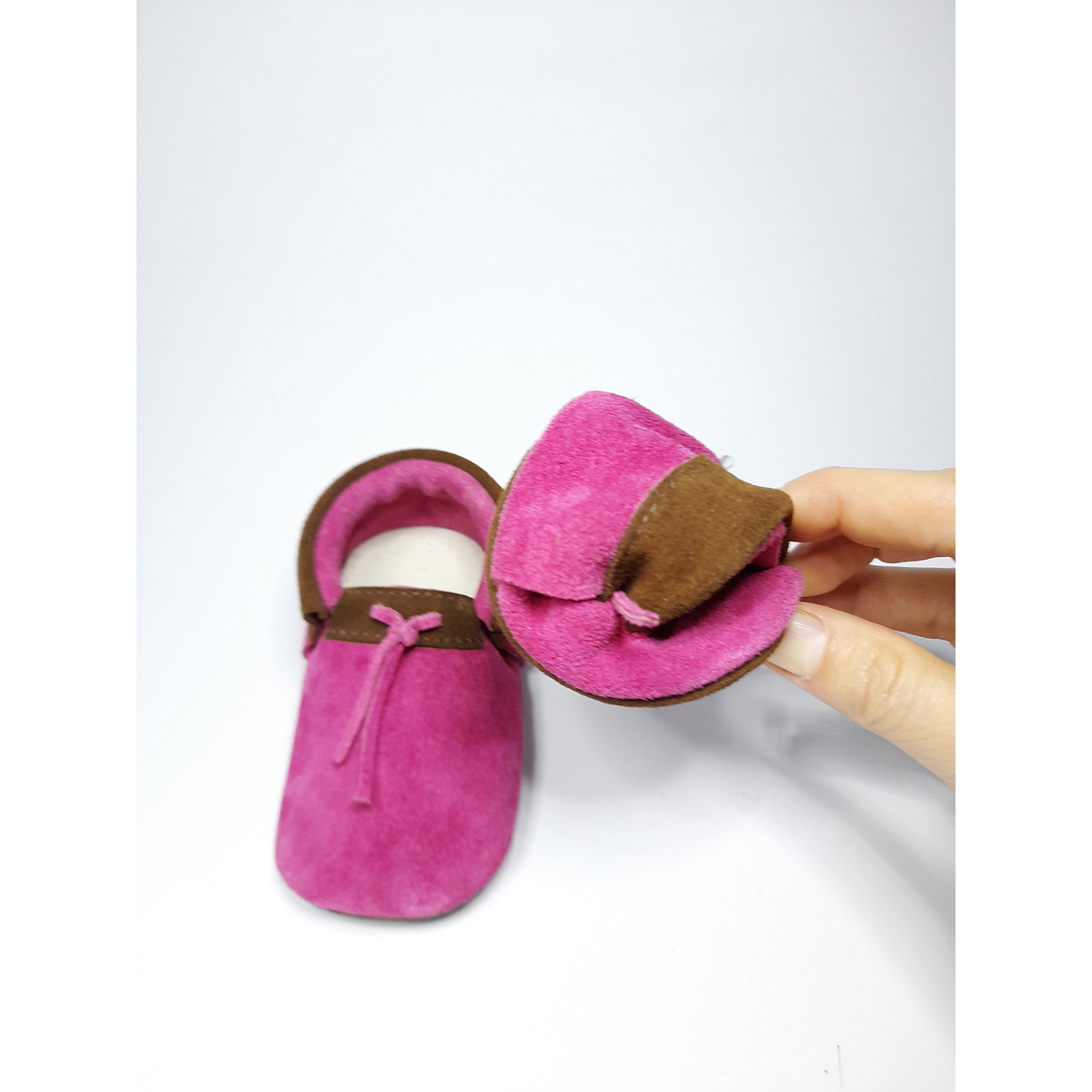 Moccs clásico fucsia