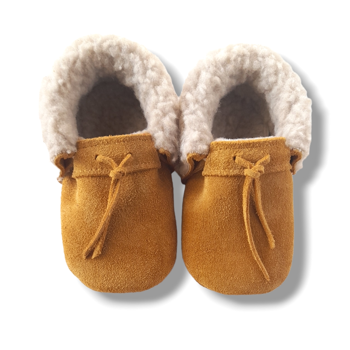 Moccs clásico con chiporro color mostaza