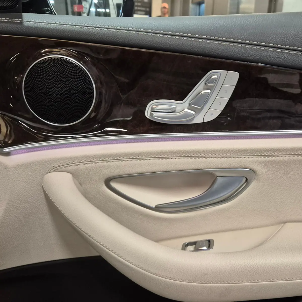 MERCEDES - BENZ E220 CDI 2021