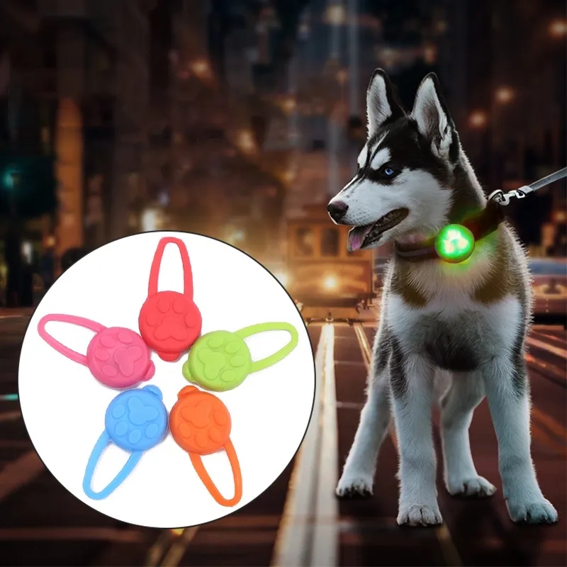 Collar Colgante Para Mascotas Luz Led Patitas Perros Y Gatos