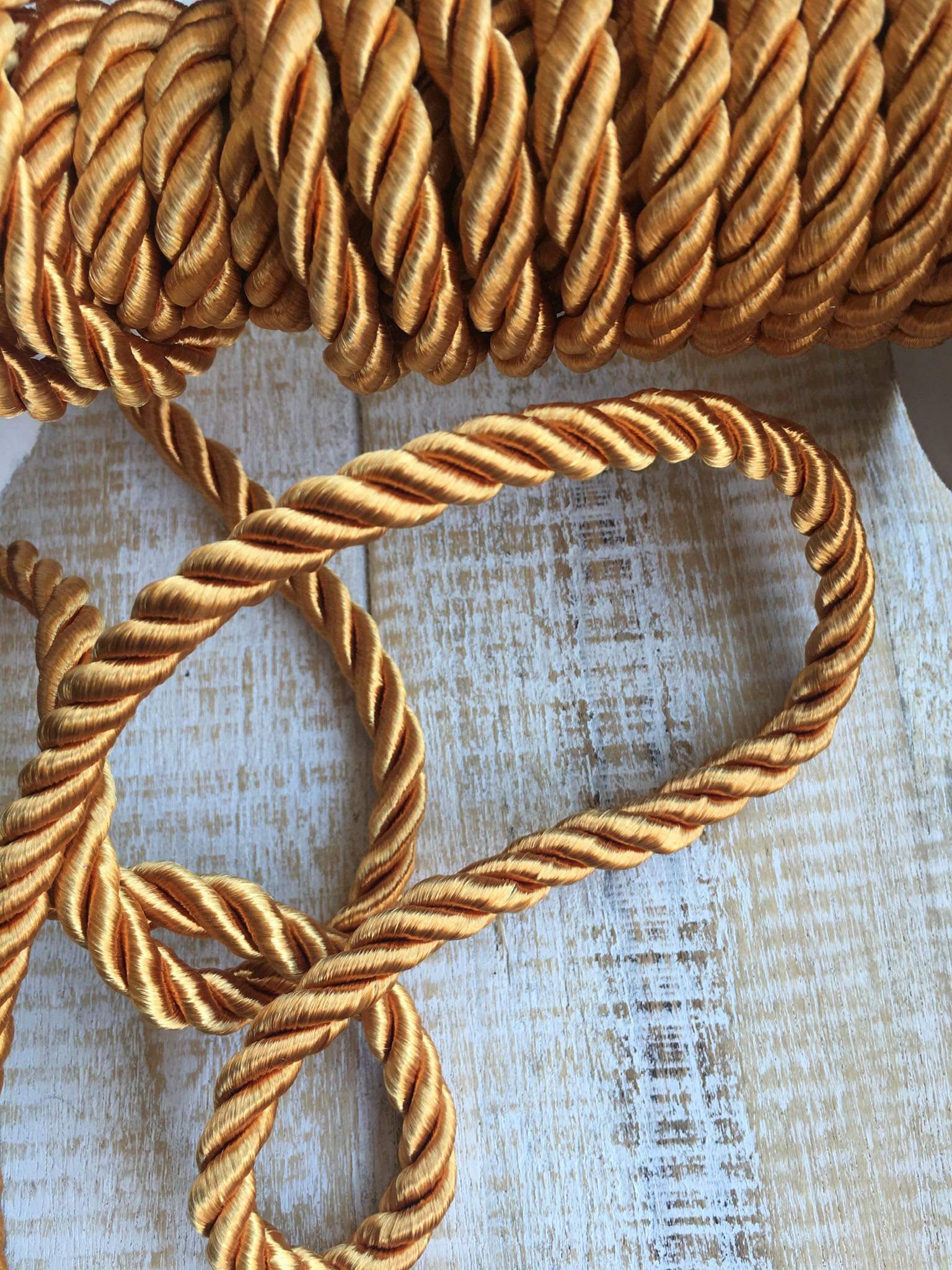 Cordón Torcido Satinado por metro