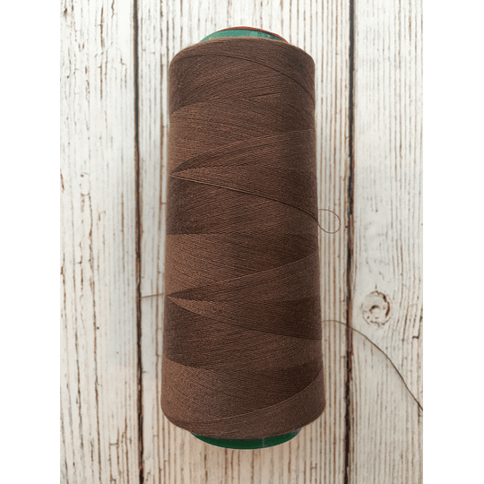 Hilo en cono poliéster