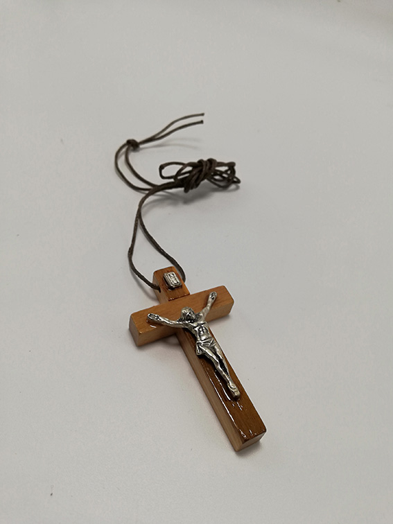 Cruz madera San Benito