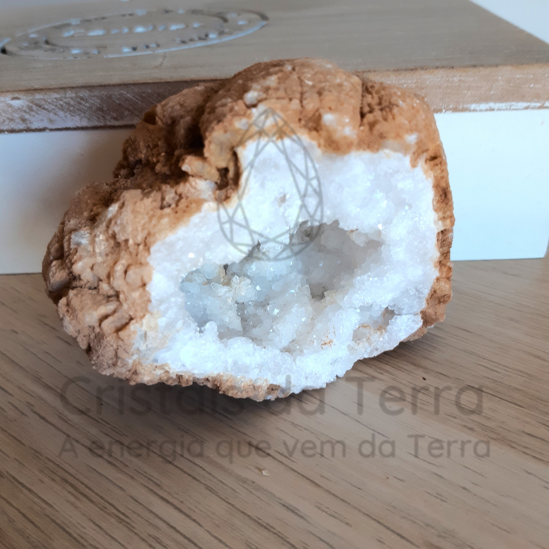 Geodo de quartzo 300-400g