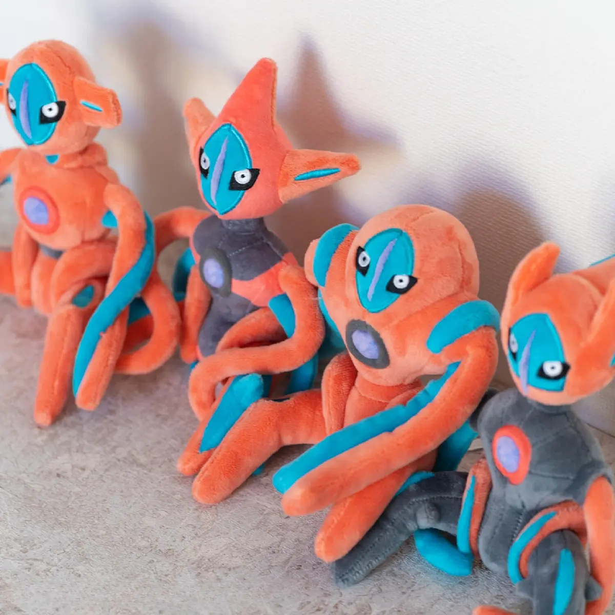 #386 Deoxys · Forma Defensa · Peluche · Pokémon Fit · Gen 3 | Doki Doki ...