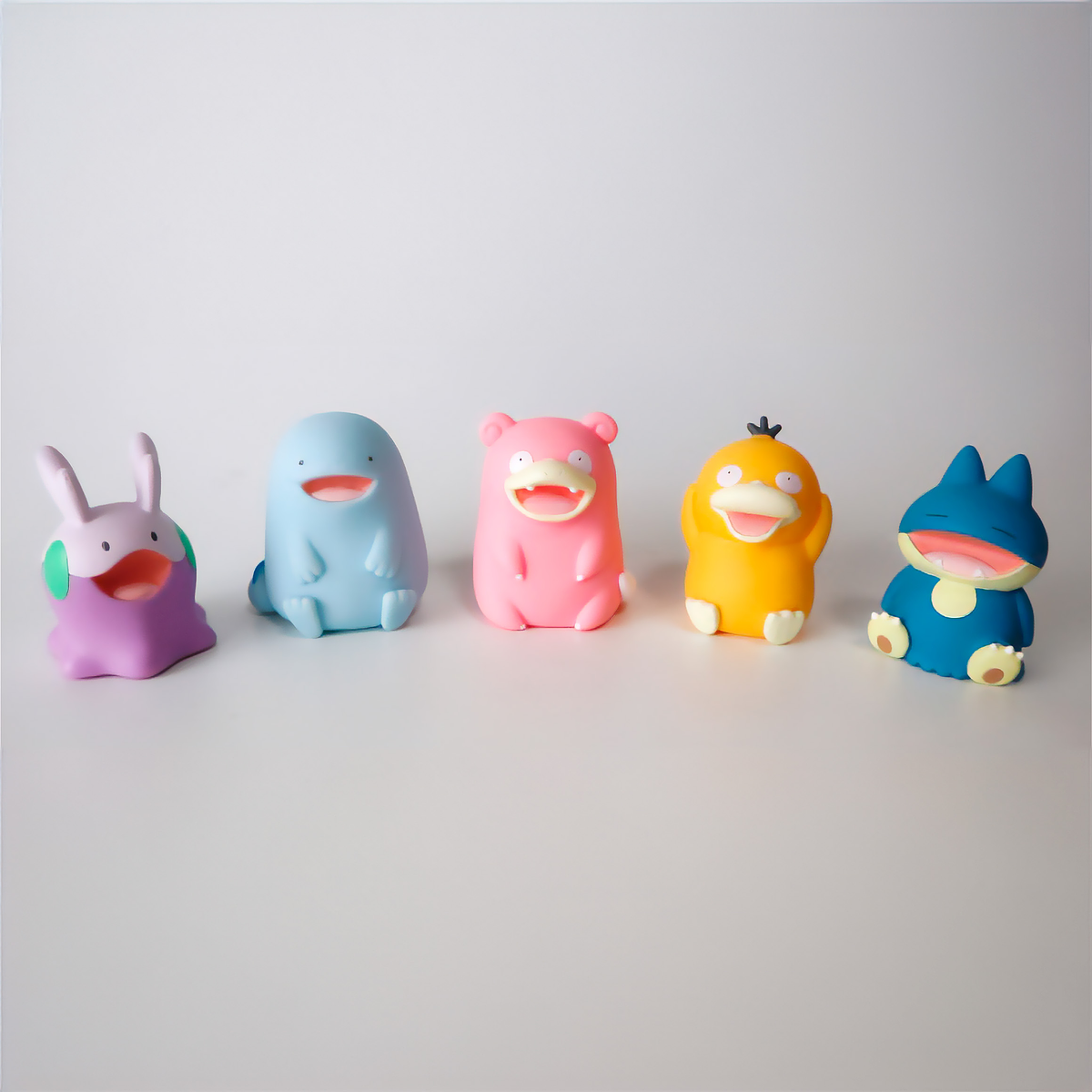 Figura · 1 2... Ponka! · Sorpresa | Doki Doki Store