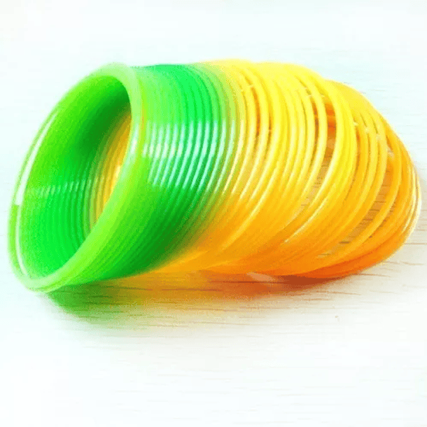 Resorte Magico Slinky Juguete Aerodinamico Antiestres