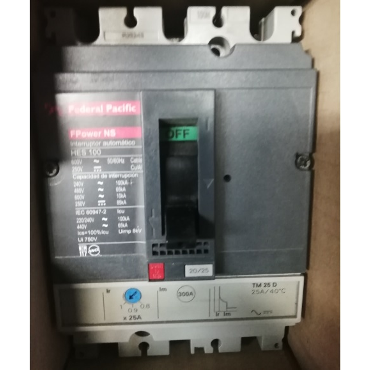 HES36025TM FEDERAL PACIFIC. 3P 25A 600VCA MCA.