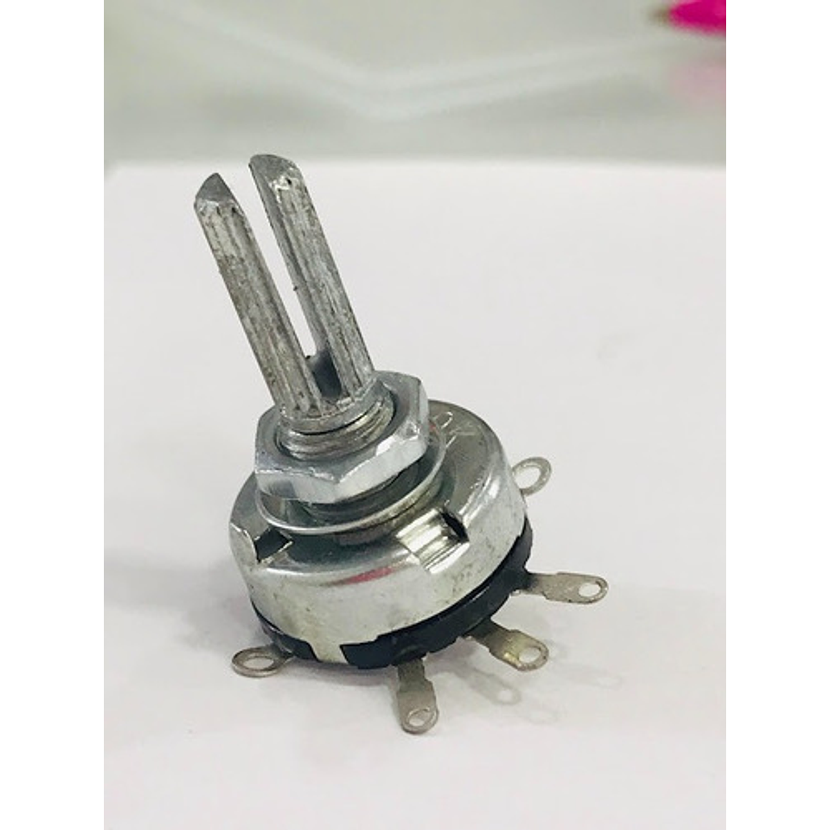 Potenciometro Con Switch 5 Pines Metalico