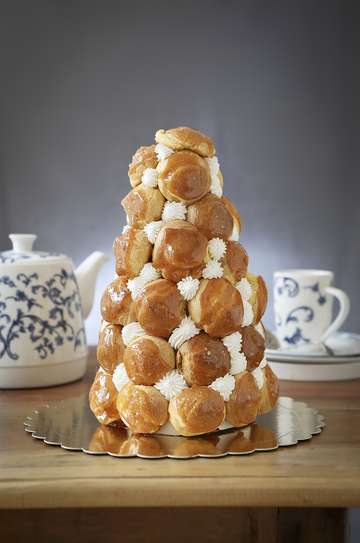 TRADICIONAL CROQUEMBOUCHE