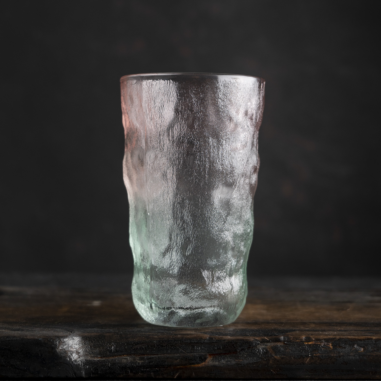 Vaso de vidrio opaco