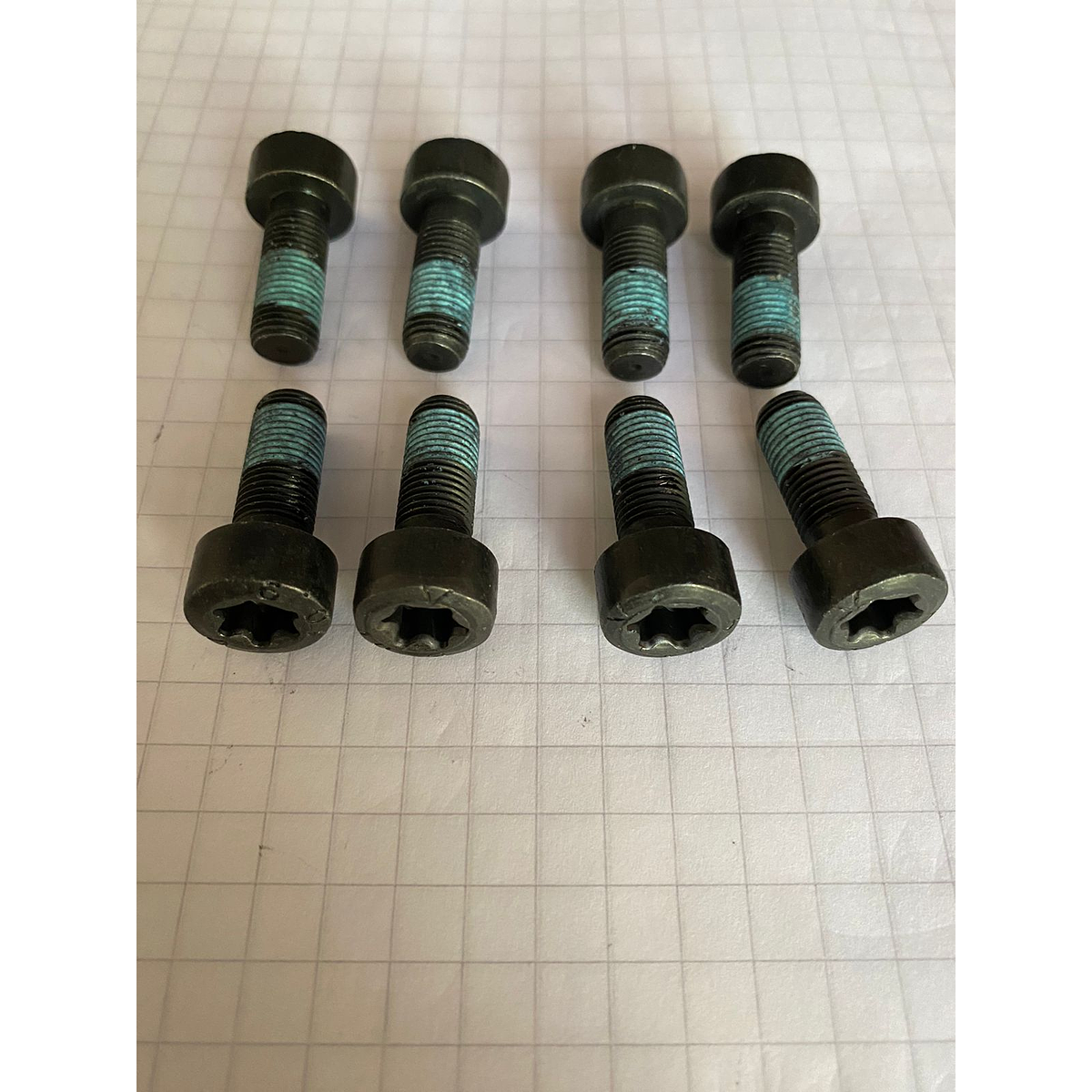 JUEGO PERNOS DE VOLANTE BIMASA HDI 2.0 (8)