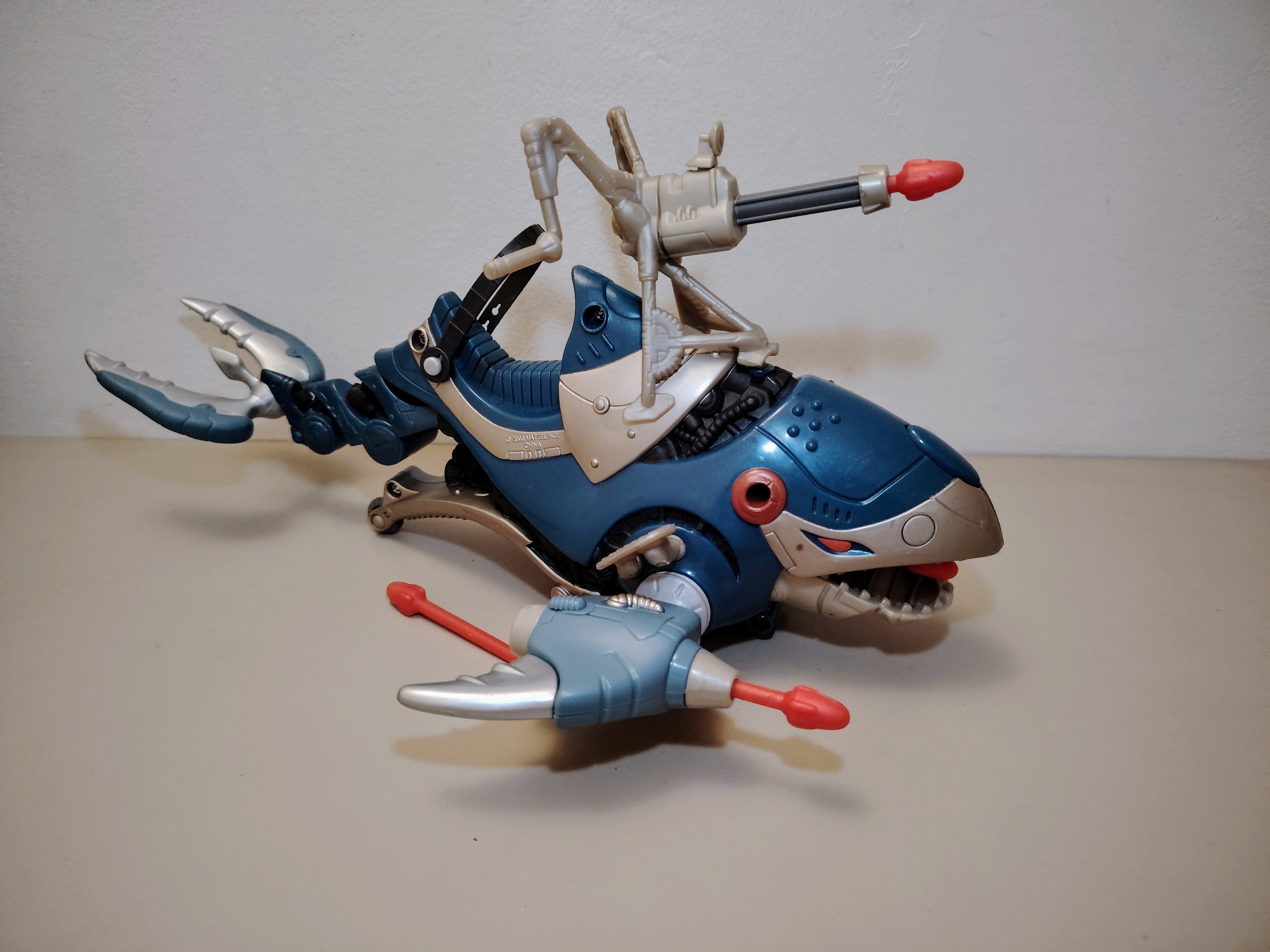 HE MAN WAR WHALE 200X