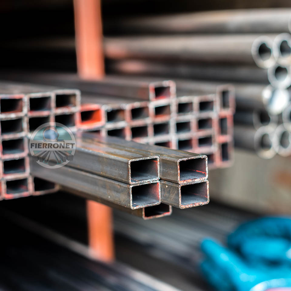 Perfil Rectangular 30x20x1,5x6000mm.