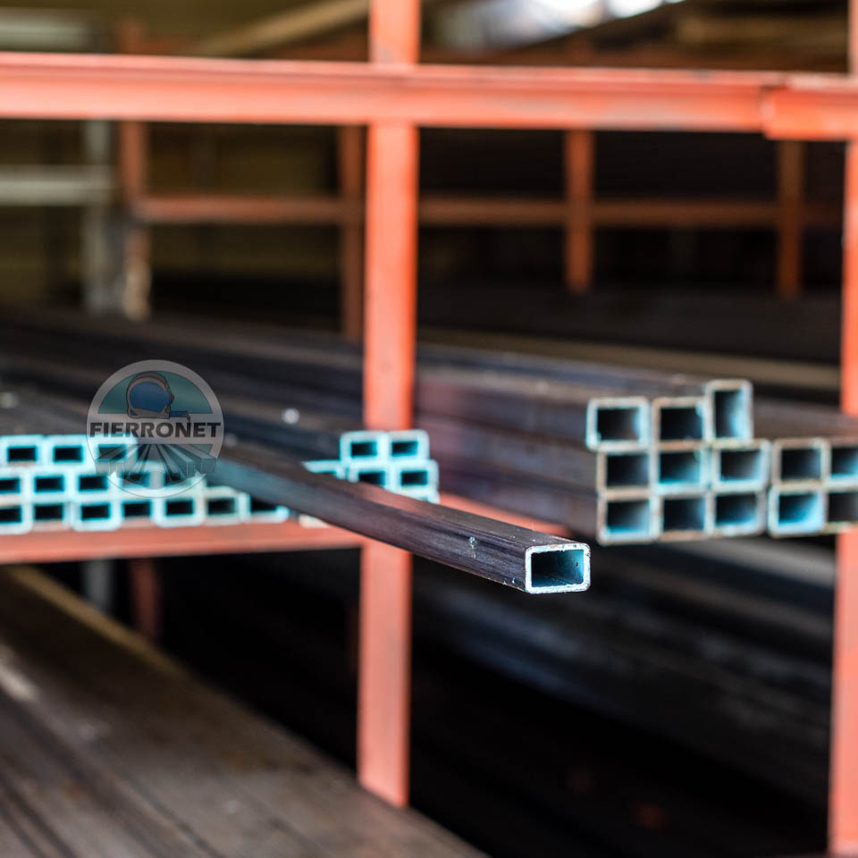 Perfil Rectangular 30x20x2,0x6000mm.