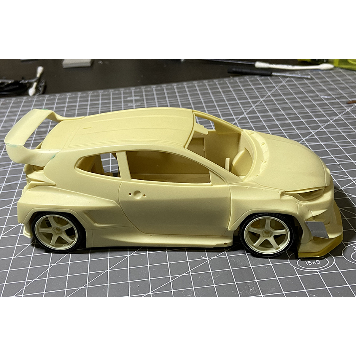 Rocket Bunny GR Yaris 1:24