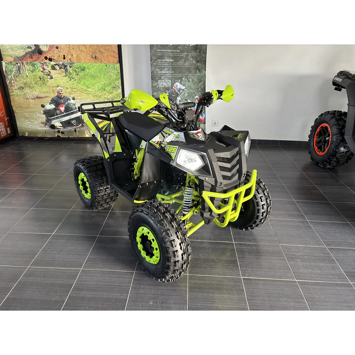 Quad 125cc Semi-Automático Apollo Commander R8