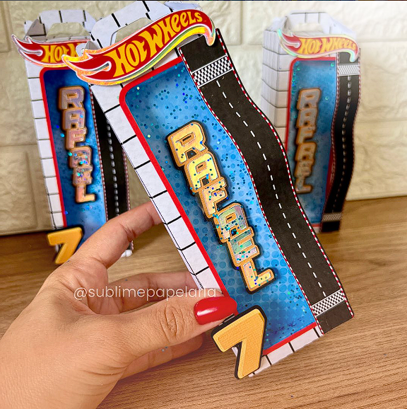 Arquivo De Corte Caixa Alta com Visor Hot Wheels - SUBLIME