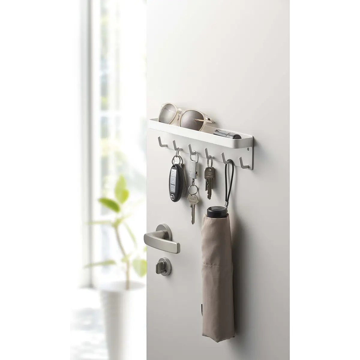 Repisa con Ganchos Imantado | Blanca | Nookhouse