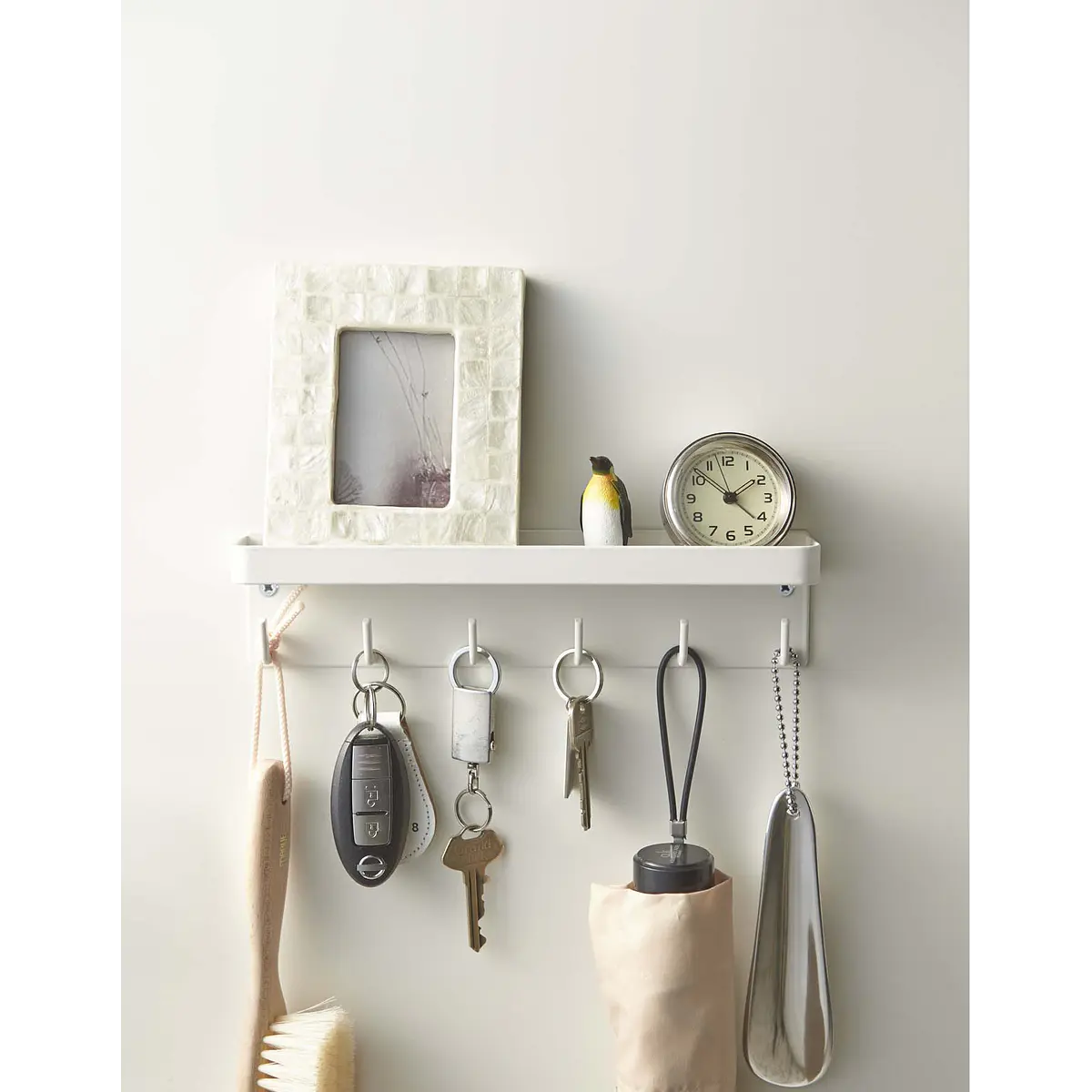 Repisa con Ganchos Imantado | Blanca | Nookhouse