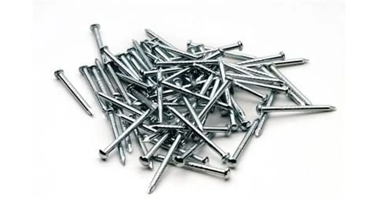 track-nails-long