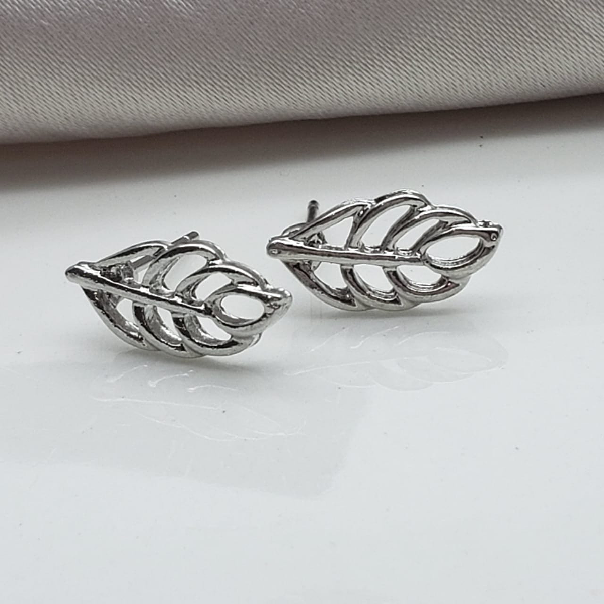 TOPO HOJA TROQUELADA