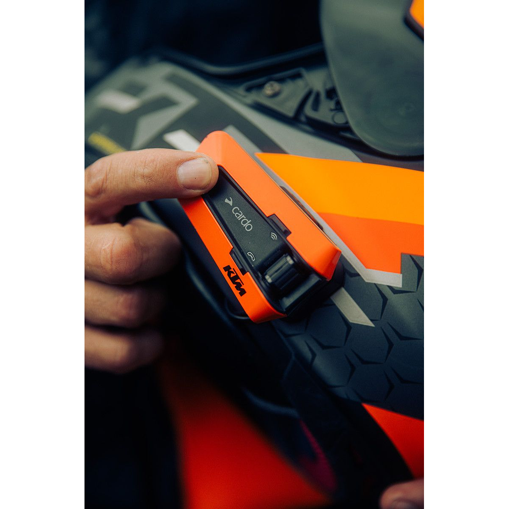 Intercomunicador Cardo Packtalk Edge Versión KTM