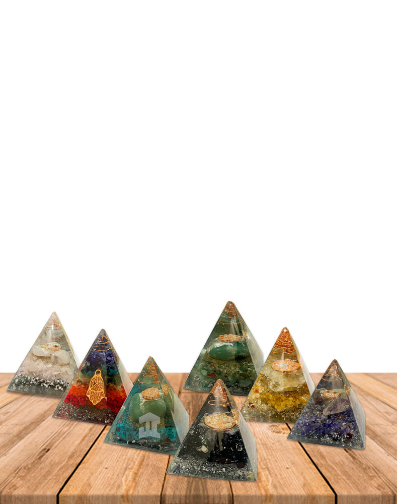 Pirámide de Resina (Orgonita) 6x6 cm