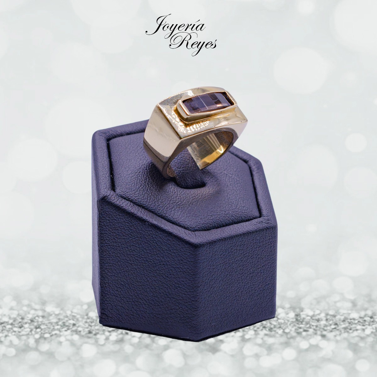 Anillo de Oro Amarillo 18 kilates fabricación nacional 9 grs