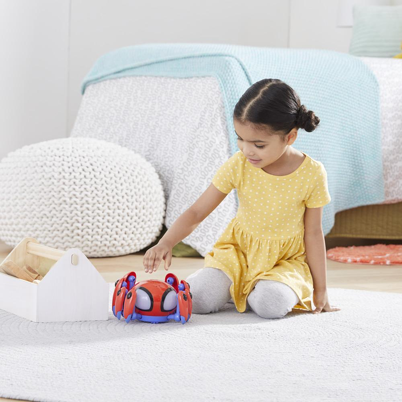 Spidey Amazing Friends Trace-E Bot Robot Araña