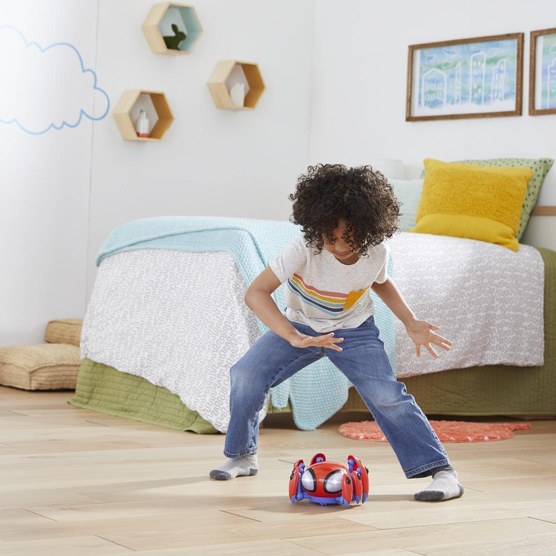 Spidey Amazing Friends Trace-E Bot Robot Araña