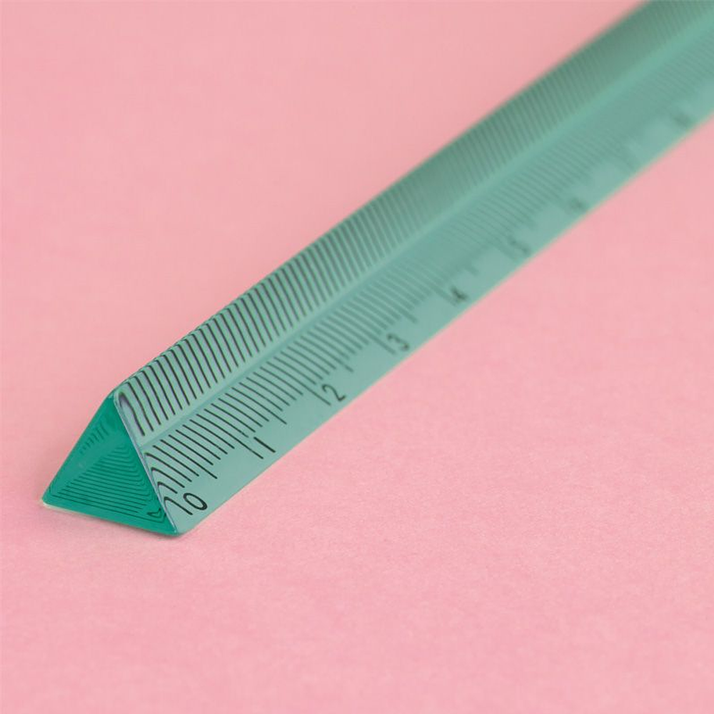Regla Triangular 15 Cms Serie New Look