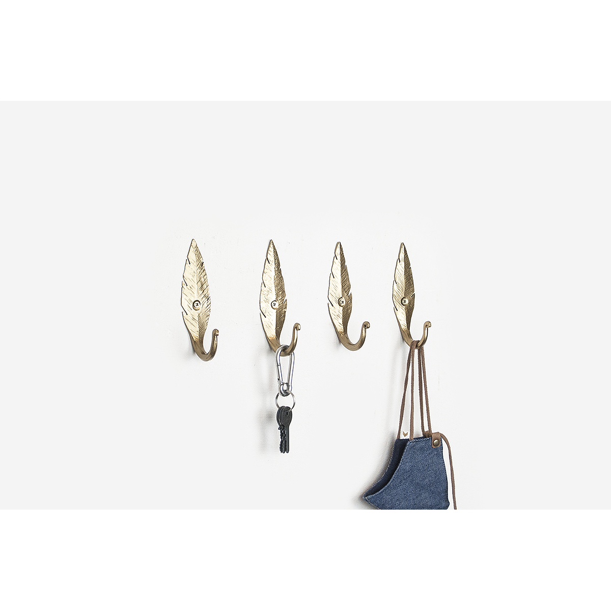 GANCHOS PARA PERCHEROS