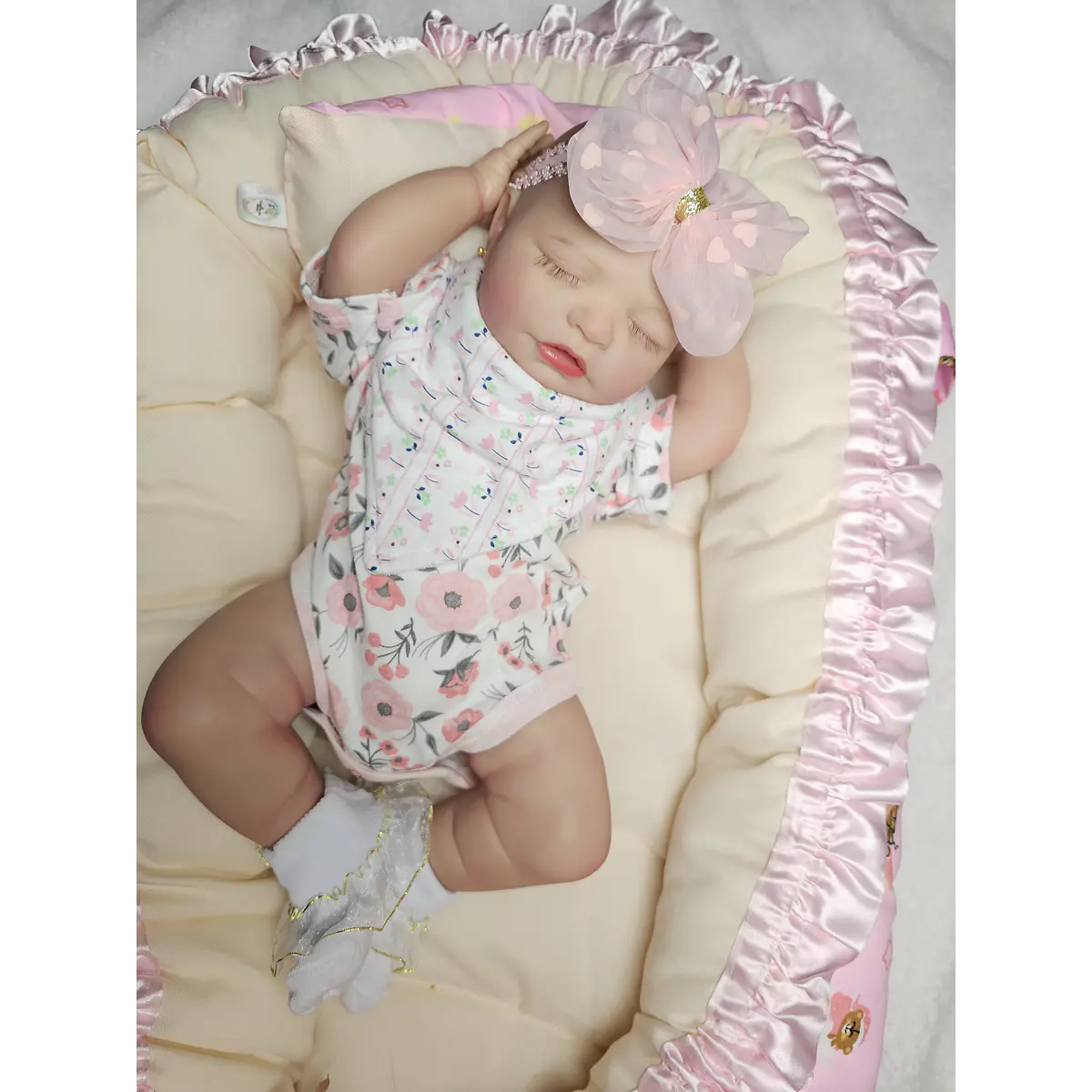 Bebé Reborn A Niña Cuerpo de Tela