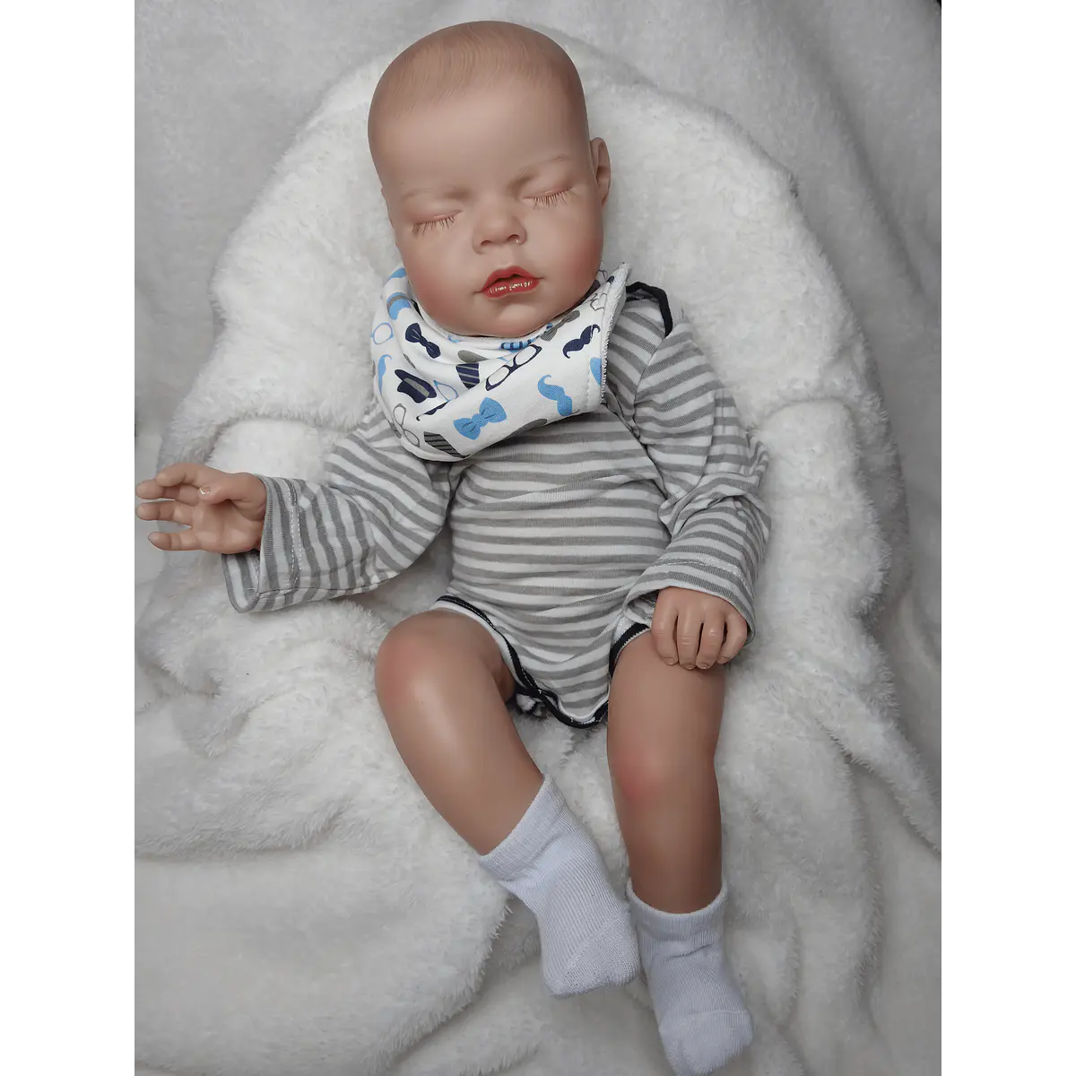 Bebé Reborn Noah Niño Cuerpo de Tela