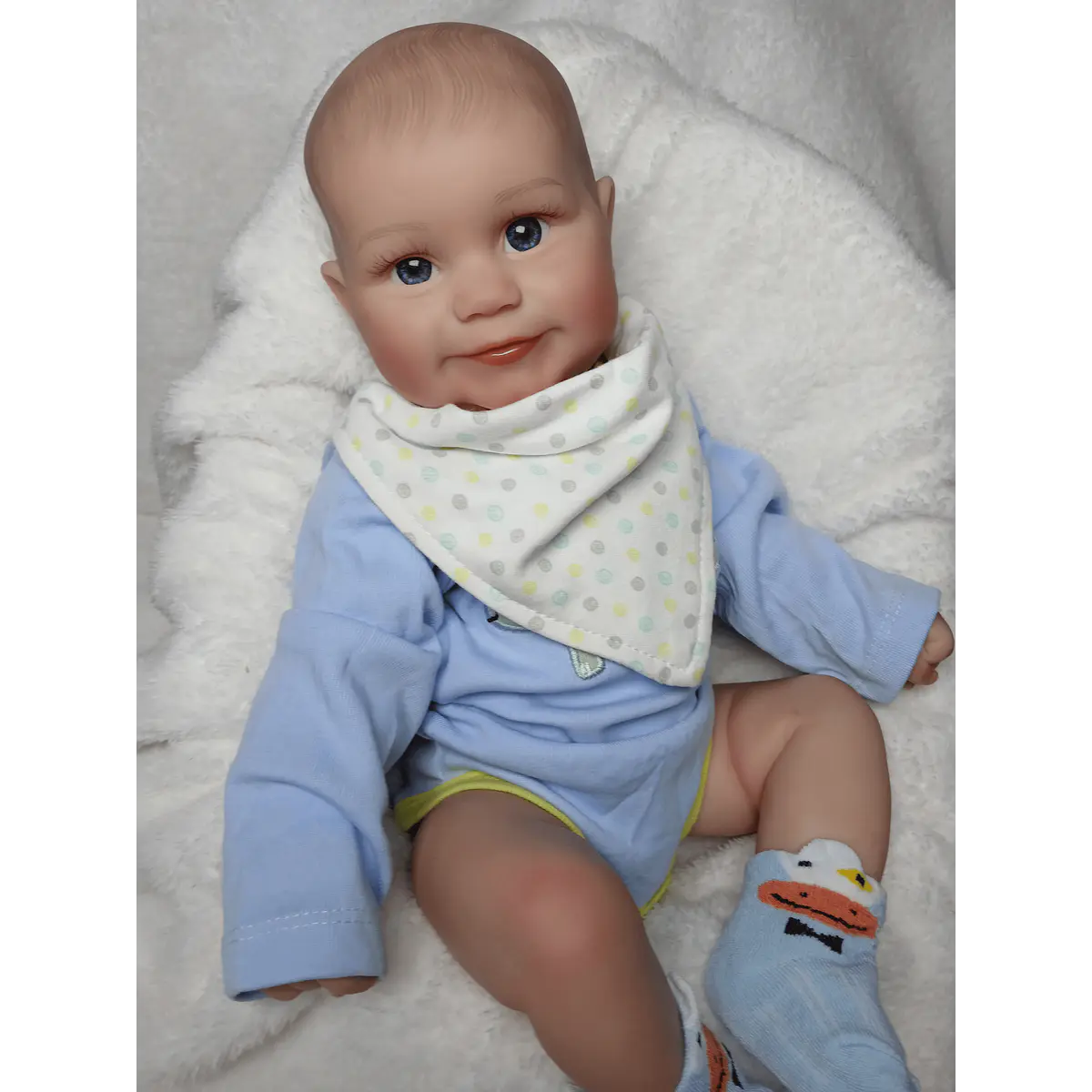 Bebé Reborn Maddie Niña Cuerpo de Tela