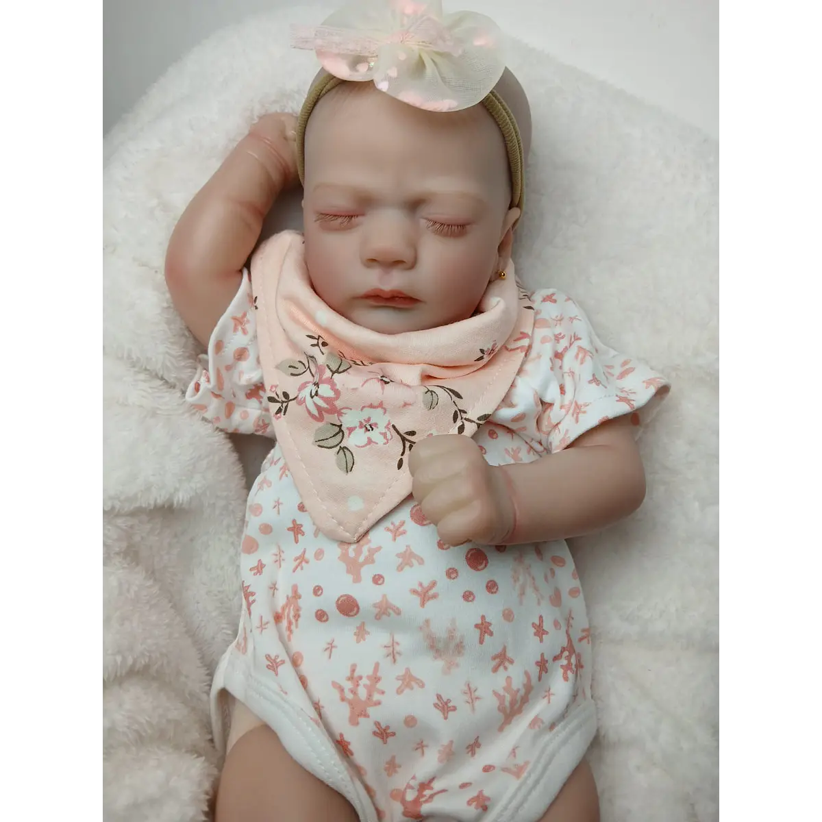 Bebé Reborn Ashley Niña Cuerpo de Tela